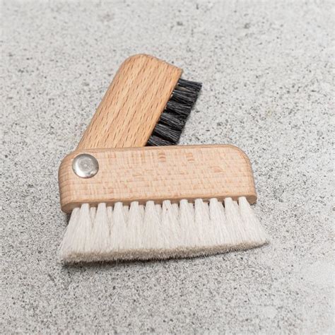 Computer Brush Magnolia Trading