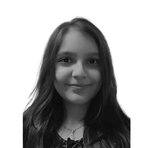 About Anshika Agarwal Medium