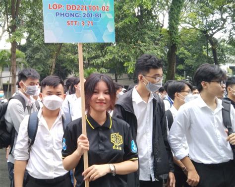 Tr Ng H B Ch Khoa Tphcm C H C Ph Cao Nh T Tri U Ng N M