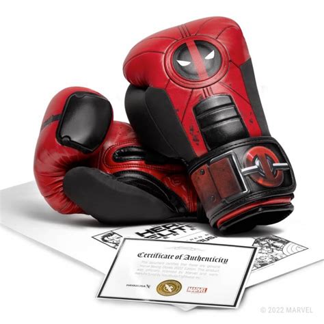 Боксерские перчатки Hayabusa Deadpool купить в интернет-магазине MMAWear