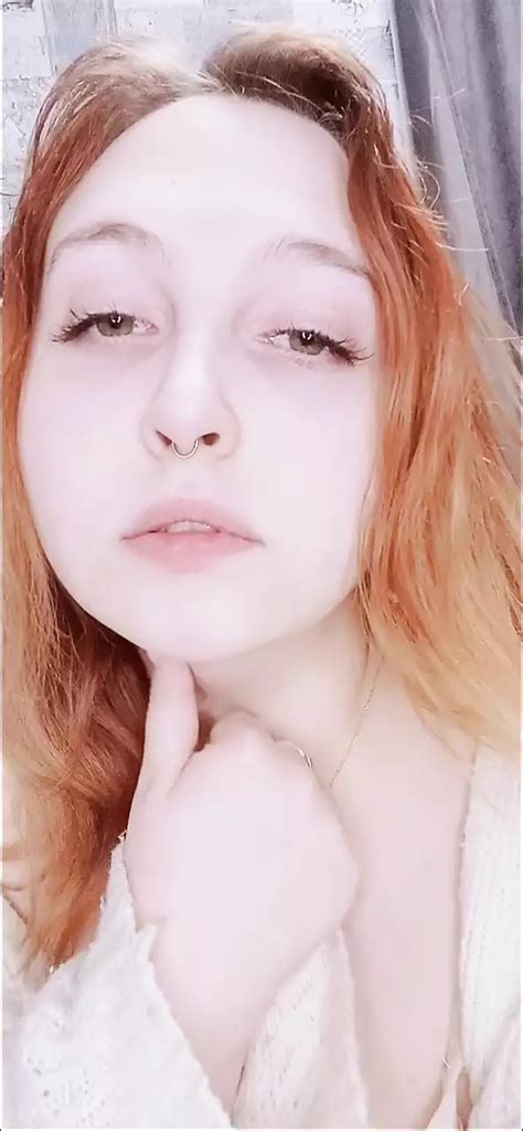 Redhead Spread Her Big Ass Close Up Close Up Porn Feat Bigmammy