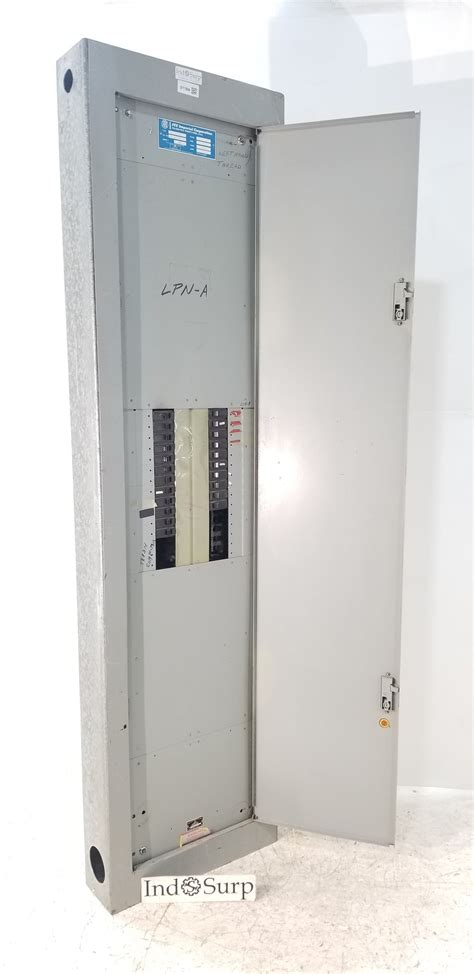 Ite Nlab 400 Amp Panel With Breakers 208y120 Volt 3 Phase 4 Wire