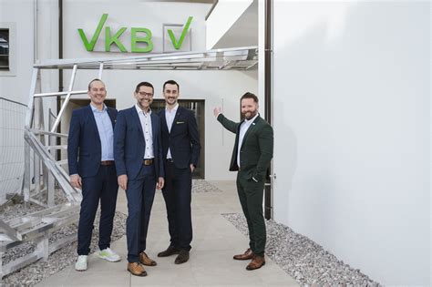Neuer Auftritt Zum 150 Geburtstag Vkb Präsentierte Neuen Standort Im