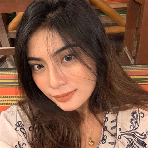 Cher Tolentino Barnacha Streamer Amplify Linkedin