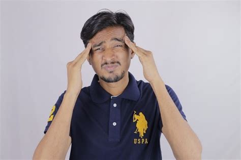 Sering Terabaikan Sakit Kepala Ternyata Tanda Awal Kolesterol Tinggi