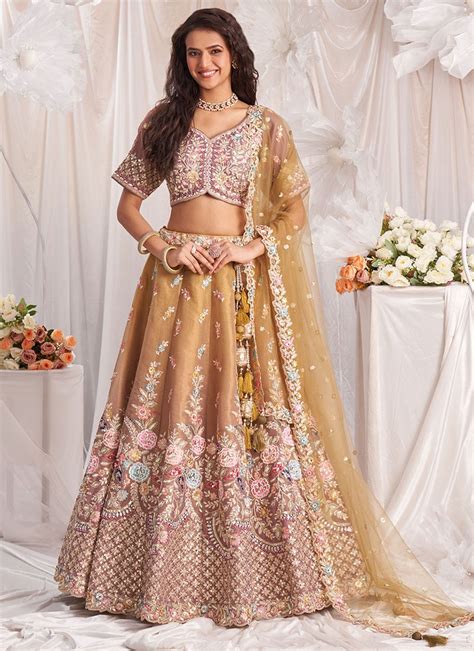 Traditional Embroidered Wedding Dress 60 Photos