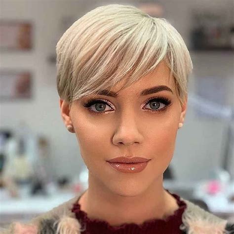 Short Layered Side Bangs