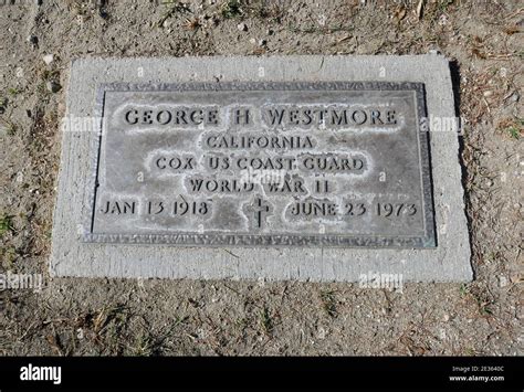 Fred Gwynne Grave