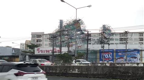 พายุฝนถล่มเชียงใหม่ป้ายโฆษณาใหญ่ เสาไฟล้มทรัพย์สินเสียหายหลายจุดทั่วเมือง