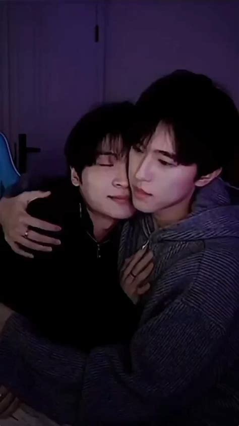 For Those Of Who Are Wondering Who They Are Theyre A Popular Chinese Couple On Douyin Chinese