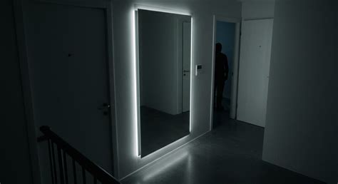 What Is A Two Way Mirror