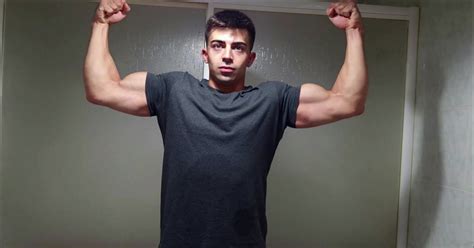Muscle Bicep Sexy ThisVid
