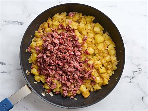 What Is Corned Beef Hash A Delicious Guide To This Classic Dish