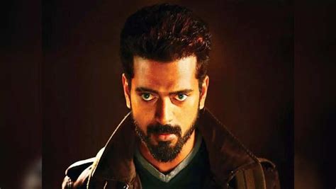 Vikranth Santhosh நடிகர் விஜய்யின் தம்பி விக்ராந்த் ட்வீட்டால் பரபரப்பு அட்மினா இருக்குமோ