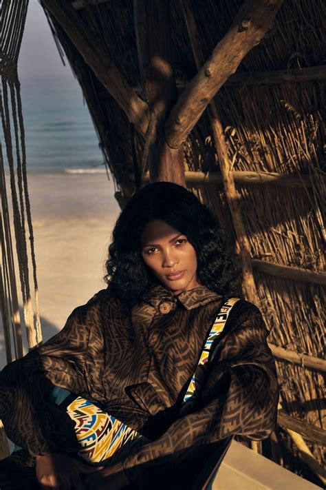 Model Tais Mmg Models