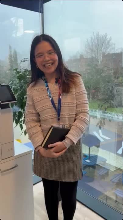 Shune Is A Kaplan English Teacher Who Loves Her Job She Takes The