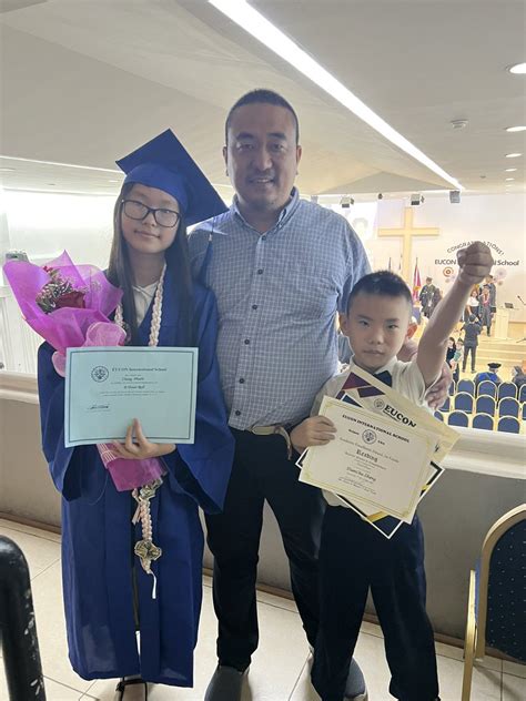 润🇺🇸塞班🇲🇵（不必偷渡，最低成本合法润美） On Twitter 我儿子，无论怎么教，就是学不会使用筷子，吃饭一直用叉子。我也不逼他，用