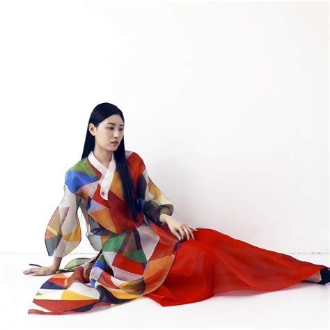 Guiroe 기로에 가을이 이토록 그리울 줄이야 기로에 조각보 우연 조각보 저고리 And 보자기 랩스커트😘