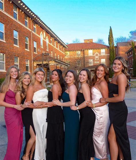 Sorority Girls [8] R Pickone