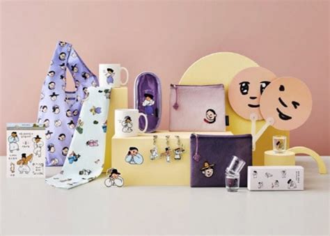 Mz 사로잡은 전통문화 ‘굿즈…다양한 상품 봇물