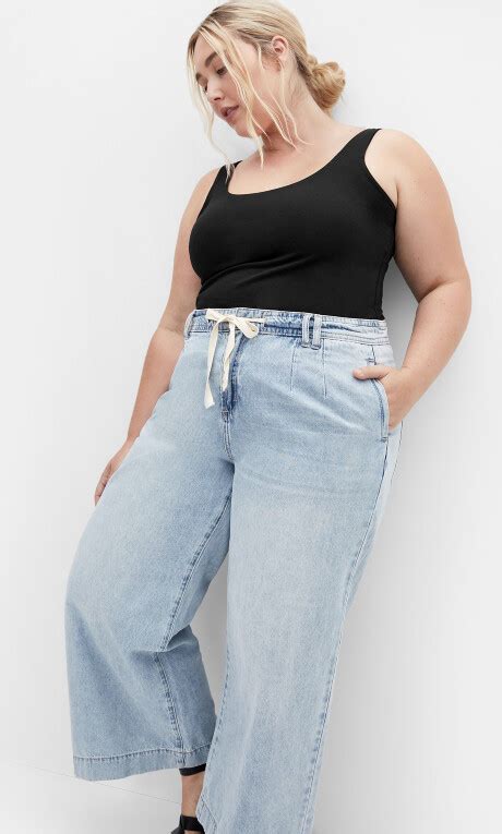 women s plus size tayla wide leg crop light wash jean