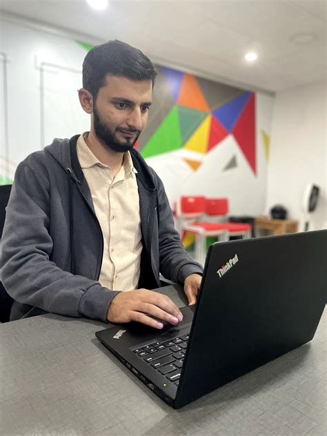 Dataengineer Hasaan Wahid 20 Comments