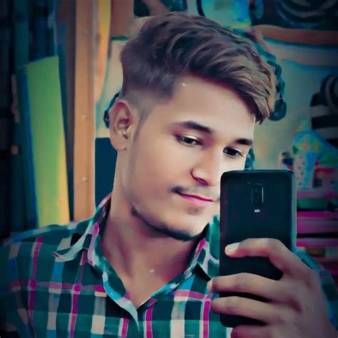 Innocent Sacchi Innocent Sacchi 7 • Threads Say More