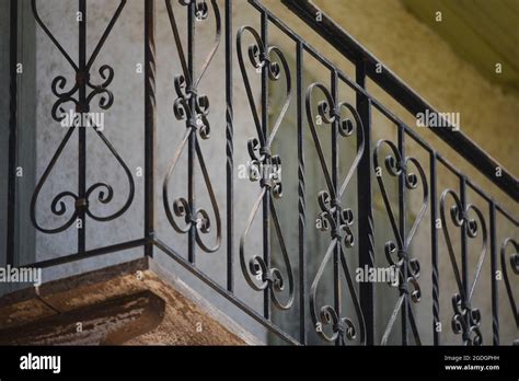 Balustrade De Balcon En Fer Forgé Banque De Photographies Et Dimages à