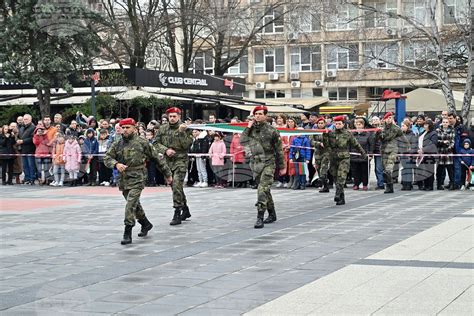С митинг издигане на националното знаме и концерт в Монтана отбелязаха Националния празник 3