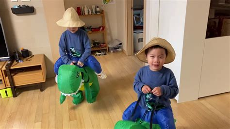 공룡에어슈트 Youtube