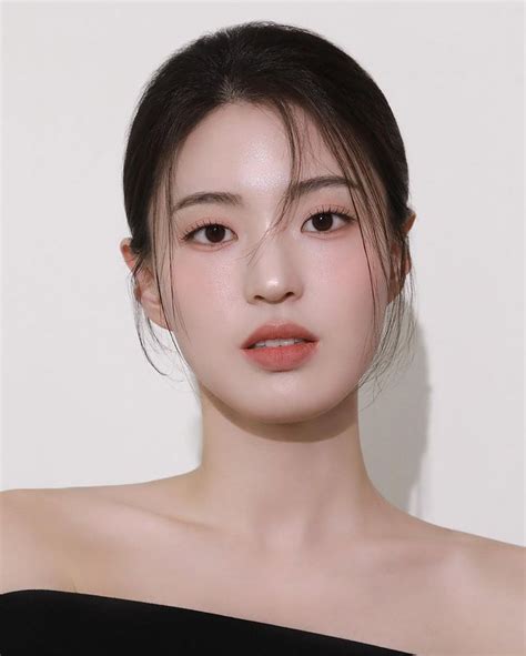 Pin By Mean Kotchakorn On Ref Face Claims Face Face Reference