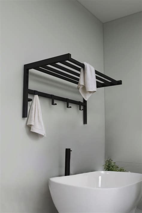 Comfo მეტალის აბაზანის კედლის საკიდი Bf 799