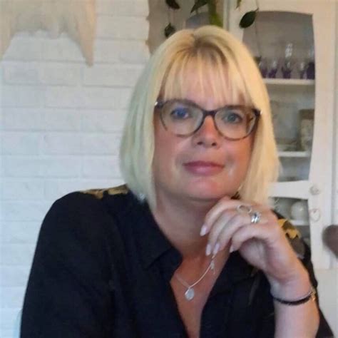 Anne Siri Stenersen Avdelingsleder Banksupport Eika Servicesenter Linkedin