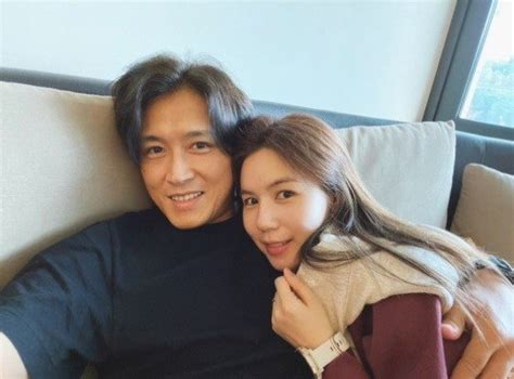 진태현 이 구역 찐 사랑꾼의 일상…♥박시은 안고 함박 웃음 네이트 연예