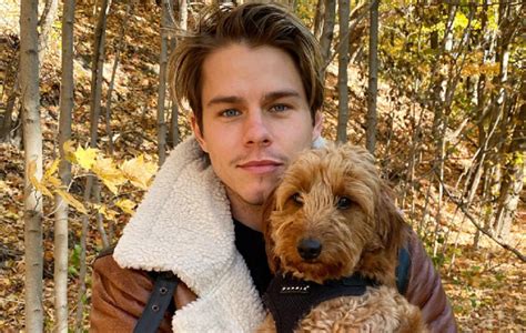 Is Jake Manley Gay Sexuality Partner Age And Wikipedia