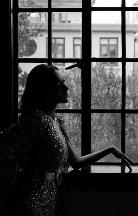 杨幂钻石礼服时尚写真，美艳大气！