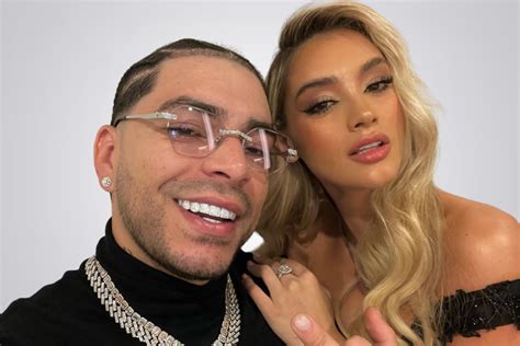 ¿y Valentina González Ryan Castro Fue Captado En Curazao Con Una