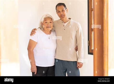Japanese Mother Son Hi Res Stock Photography And Images Alamy
