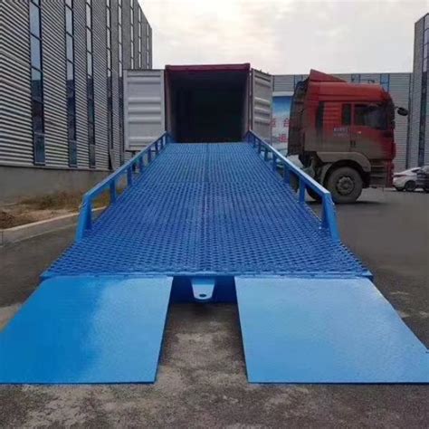 Container Loading Dock Leveler Mobile Movable Dock Ramps For Sale