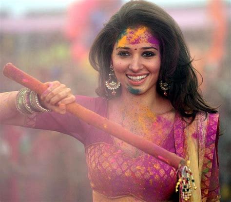 Tamanna Hot Stills In Himmatwala
