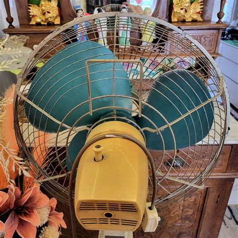 Sanyo Vintage 1970s Standing Fan Hobbies And Toys Memorabilia