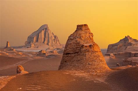 Shahdad Desert Magnificent Desert Of The Kalouts In Iran