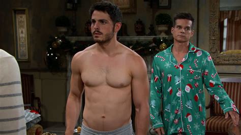 Auscaps Zach Tinker Shirtless In Days Of Our Lives