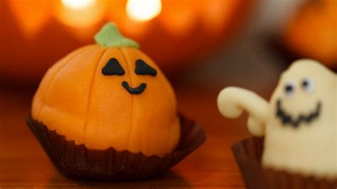 Five Steps To Throwing A Spooky Halloween Party