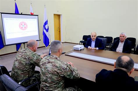 ხობის ხობის მუნიციპალიტეტის მერიის საკონფერენციო დარბაზში წვევამდელთა ეროვნულ სამხედრო