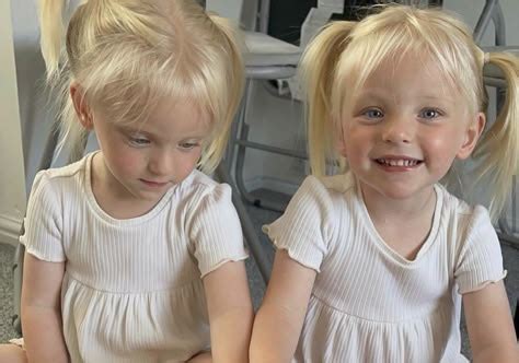Blonde Twins