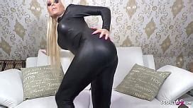 Junger Spanner Hat Noch Nie Sex Gehabt Und Bekommt Nachhilfe Von Tight Tini XNXX COM