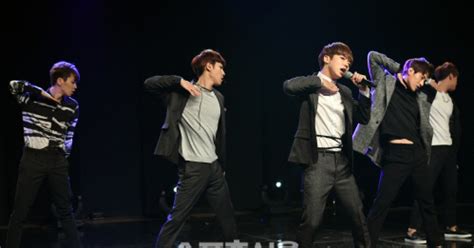 [ss포토]2년 3개월 만에 컴백한 백퍼센트