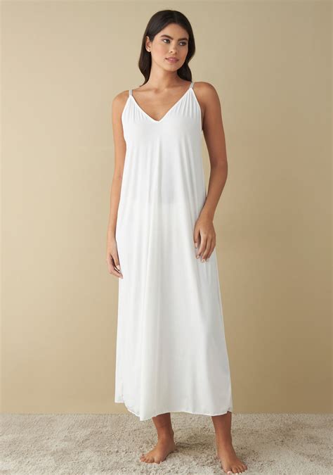 اشتري روب بتفاصيل دانتيل مع قميص نوم سبلاش السعودية