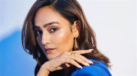 Nsd से आईं जामताड़ा फेम Monika Panwar से बड़ी स्टार ने छीनी बिग बजट